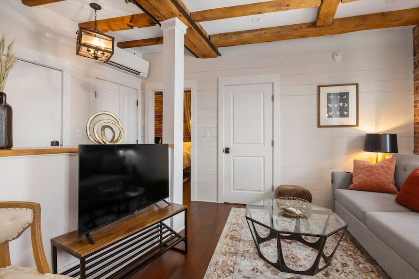 Tugboat Vista 2 Bedroom Downtown Portsmouth - 多佛