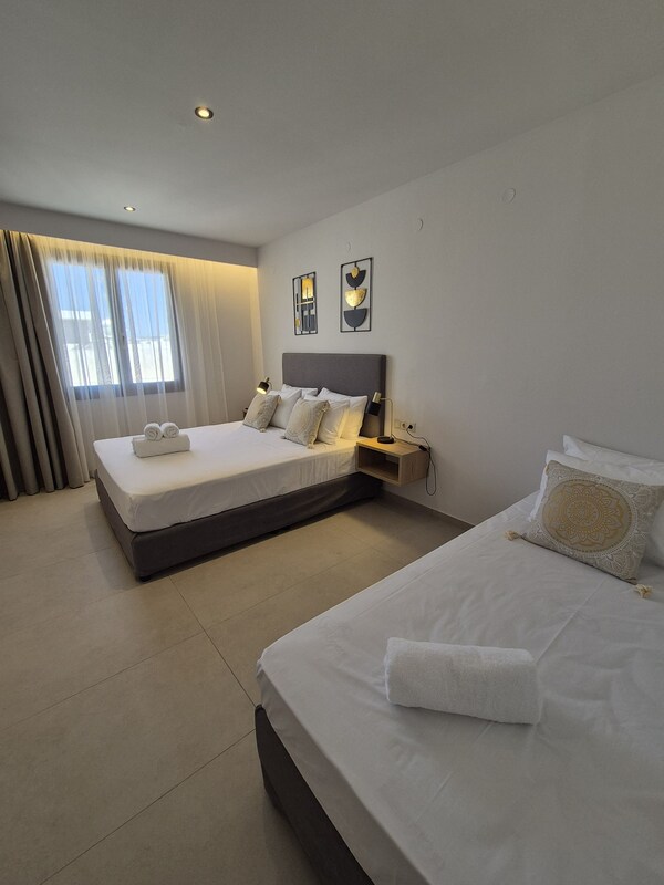 Soho Blue City Hotel - Koutouloufari