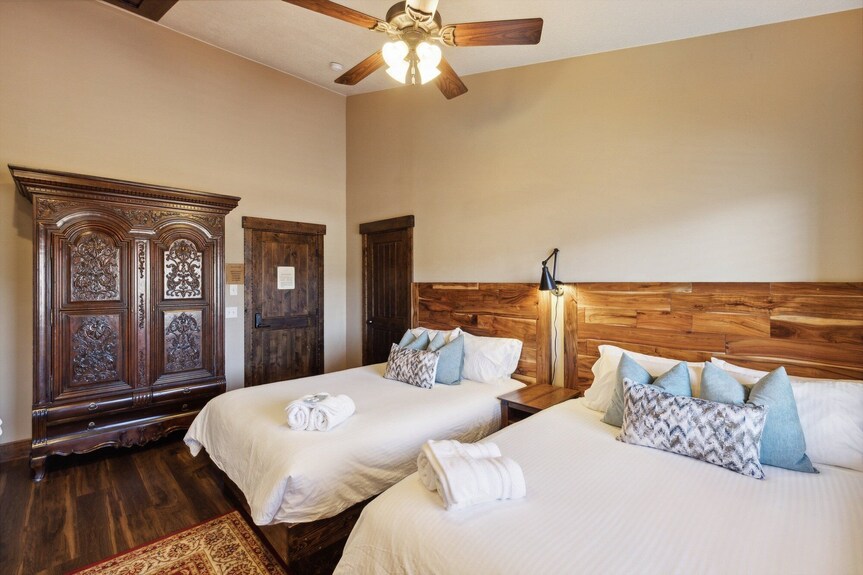 New! Room 24 - Bryce Canyon By Zion Cliff Lodge - Utah
