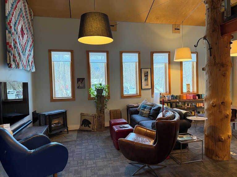 Cozy In Town Manchester Studio W/ Loft Bedroom. - 맨체스터