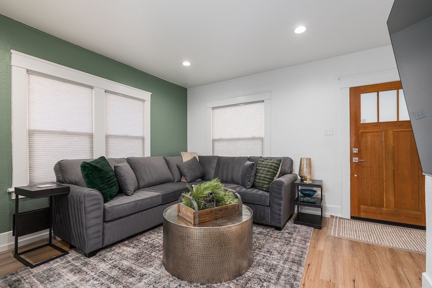 Renovated Midtown Home, Walkers Dream To Food/fun - 리노