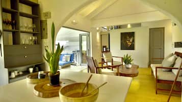 Villa Superior, vista para a praia | Sala de estar