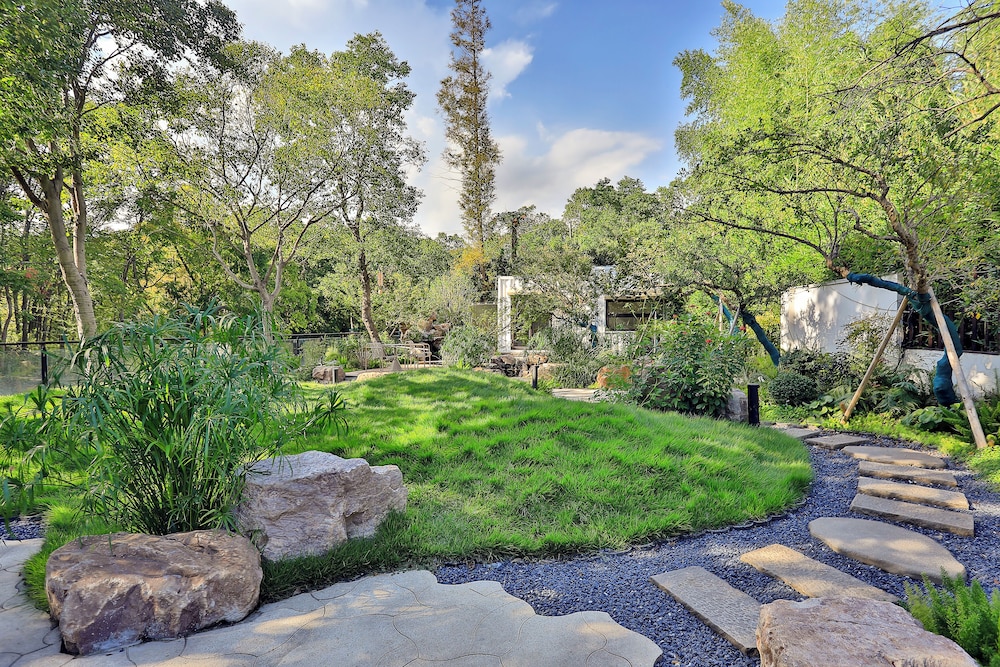 Yinshu Lunas Vila Courtyard Garden Resort Hotel (Shanghai International Tourism Resort Branch) - Shanghai