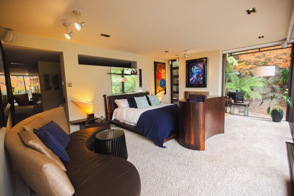 Fireplace Suite - Ocean Views & Beach - Riwaka
