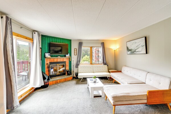 Snow Mountain Condo: Hot Tub + Shuttle To Resort - Vermont