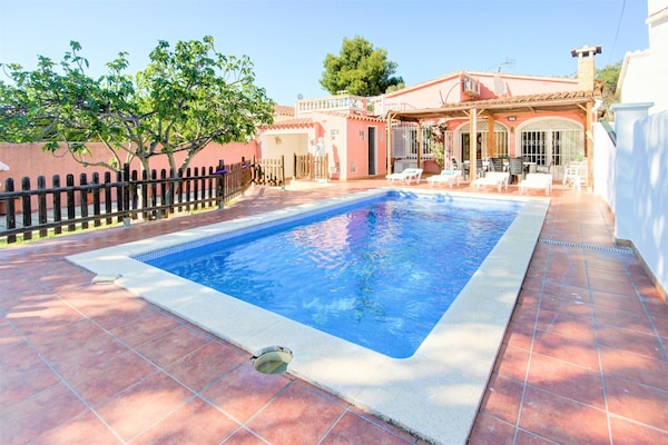 House In Empuriabrava With Private Pool - Empuriabrava