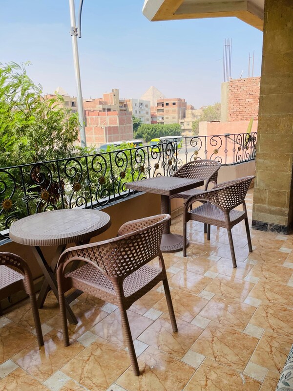 Kemt Pyrimds View - Égypte