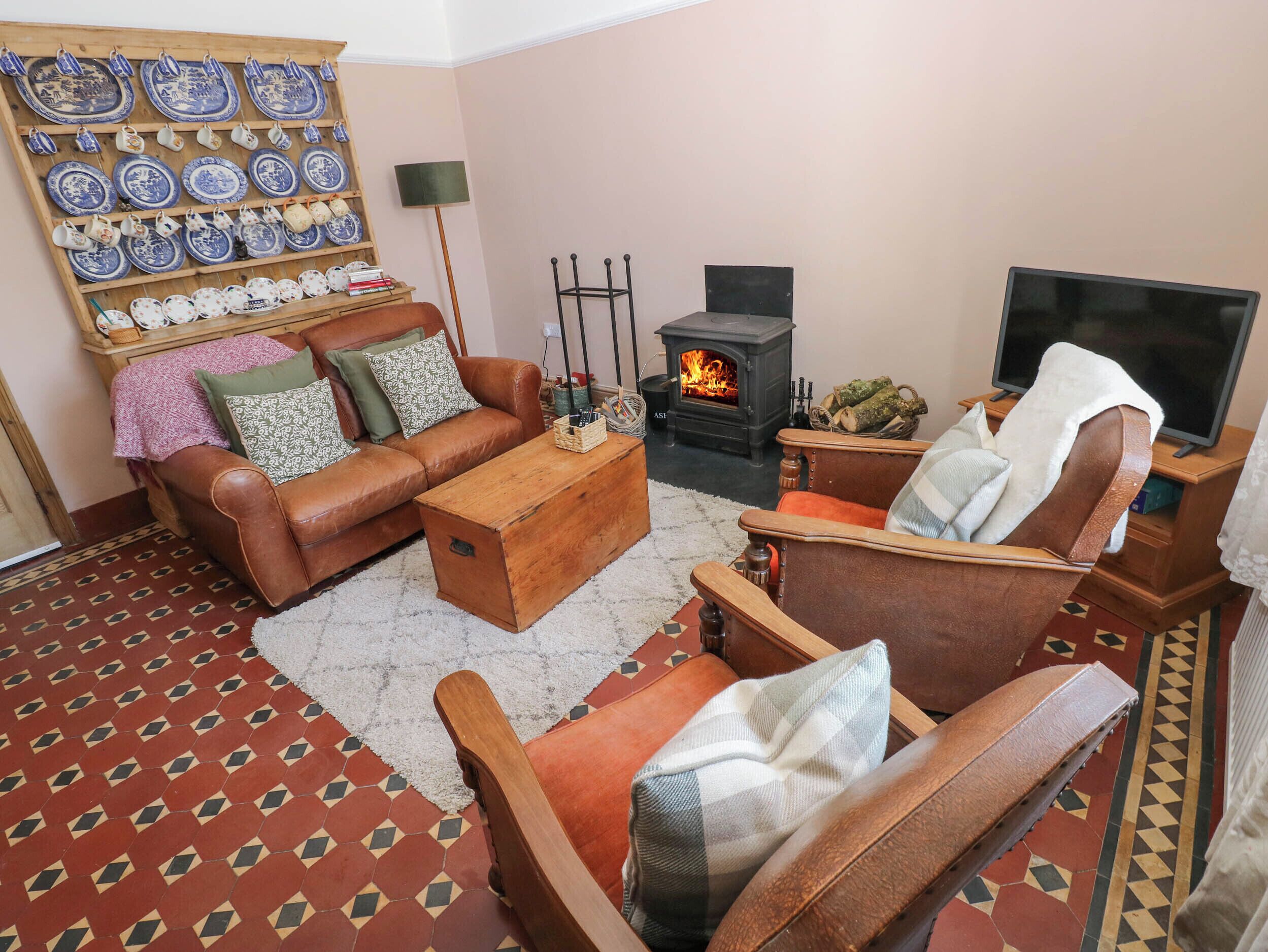 Llanwern Farm, Pet Friendly, Character Holiday Cottage In Fishguard - Fishguard