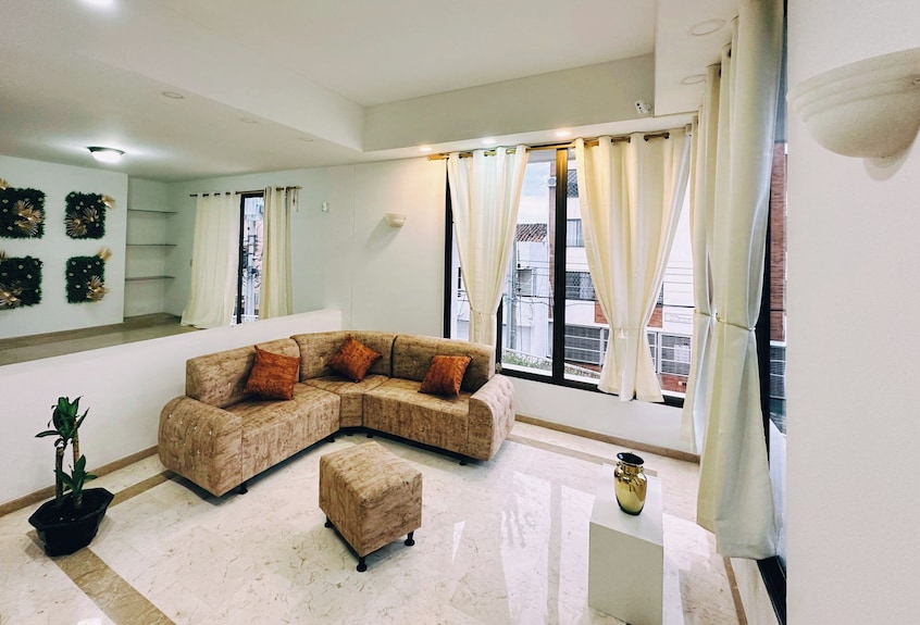 Maljut House & Coffee - Elegancia Y Comodidad Al Oeste De La Ciudad. - Cali