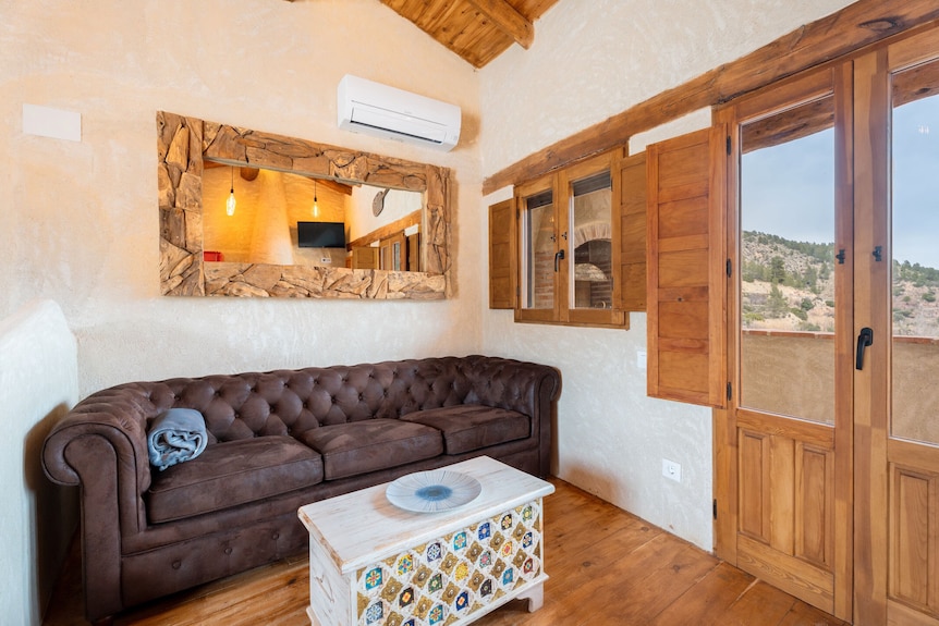 Casa Rural 'El Kubo' Con Vistas A La Montaña, Wi-fi Y Aire Acondicionado - Rubielos de Mora