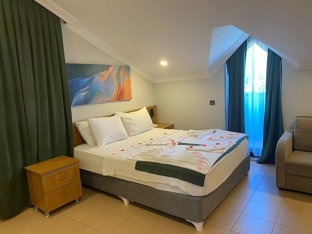 Casa De Levi̇ssi̇ Hotel Oludeni̇z - Ölüdeniz