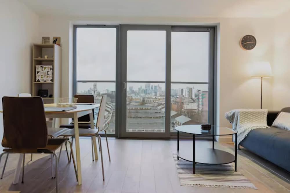 Stunning London 1br Apartment With City Views - Central London