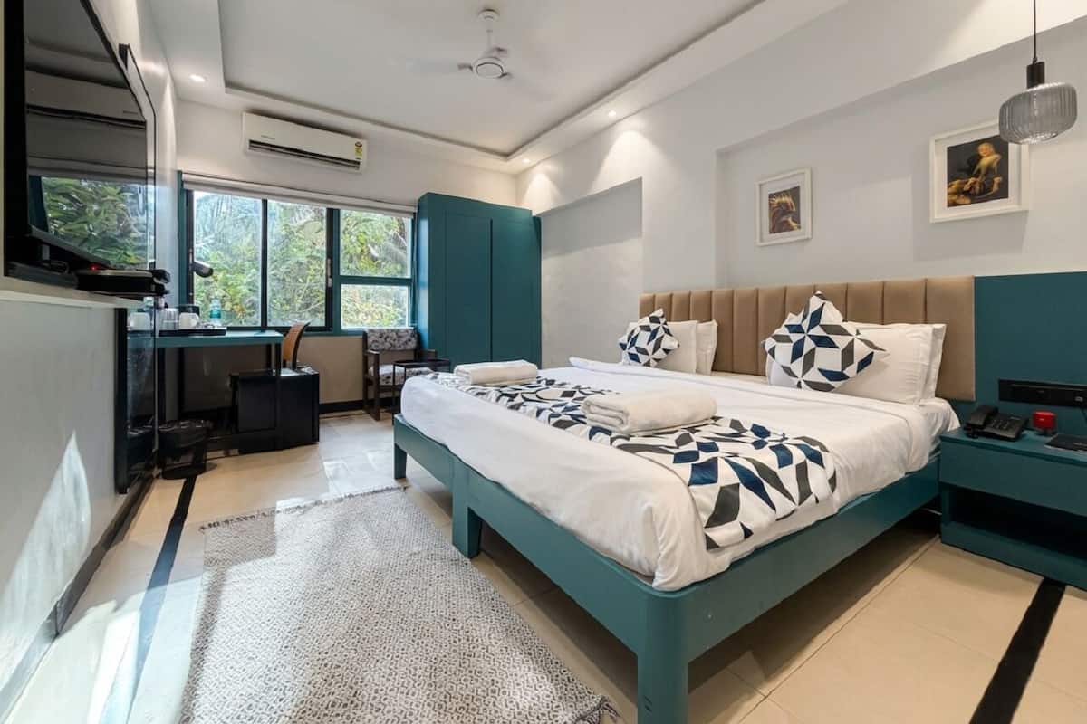 Quarto Superior | Secretária, Wi-fi grátis, roupa de cama fornecida