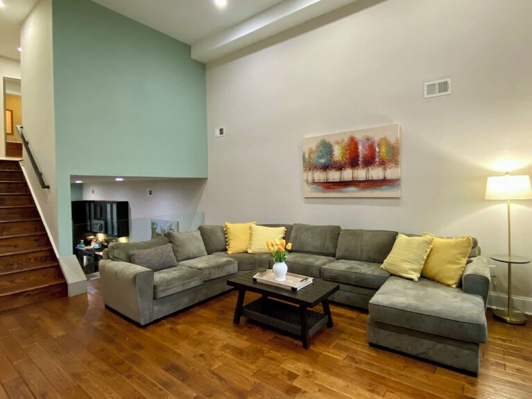 Spacious 4-bedroom House With Roof Deck Hot Tub And Attached Garage - Fishtown, Philadelphia