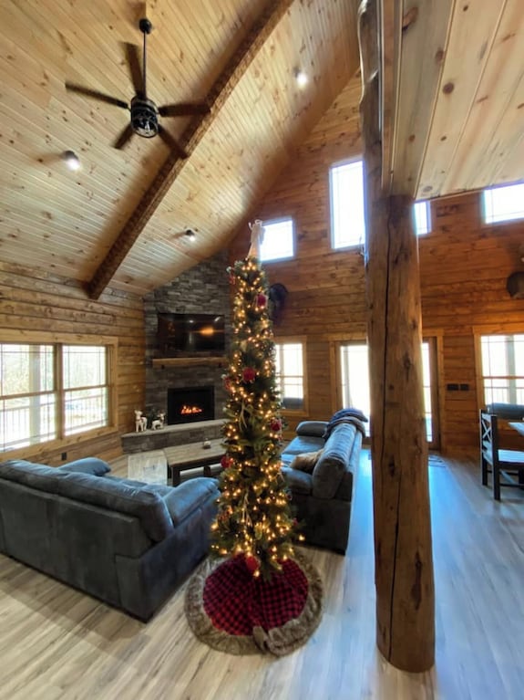 Custom Log Cabin In French Lick - French Lick, IN