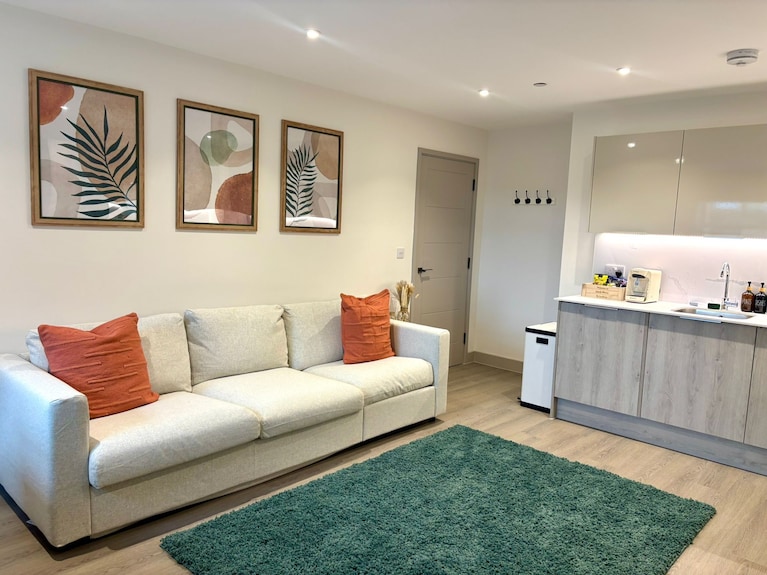 Stylish Apartment On The Poole Quay-free Parking 2 Mins Away - Sandbanks