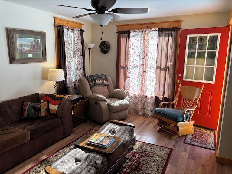 True Adirondack Retreat! Nestled In The Mountains! - Adirondack Mountains