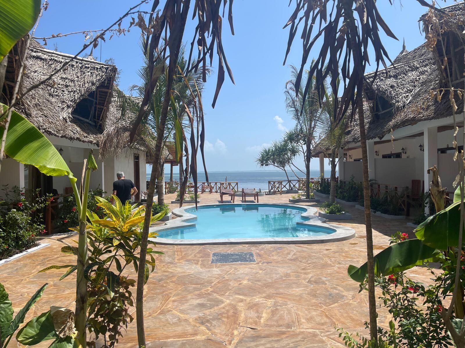 Piscina interior, piscina exterior 