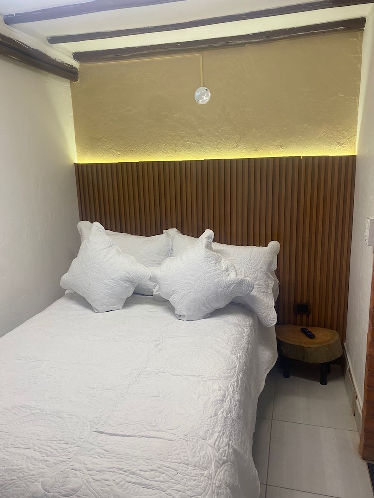 Hotel La Toscana Hostel - Santander