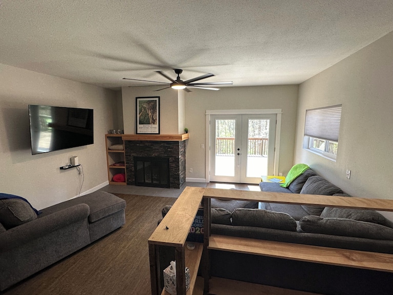 Cozy Cabin In Serene Bella Vista With Wifi And Ac - Bentonville, AR