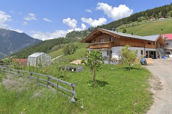 Apartment In Kaunerberg Near Ski Resort - Tyrol