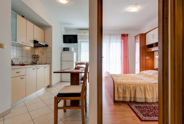Apartment Tafra 3 - Mimice