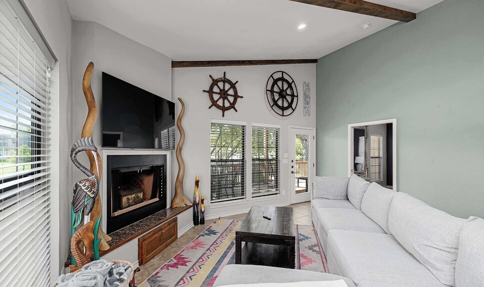 Lakefront | Dock + Firepit | Perfect For Groups! - 뉴 브라운펠스