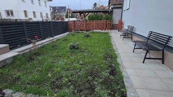Apartamento, 1 quarto, fumadores | Terrenos do alojamento
