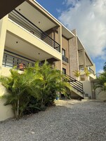 Apartamento Deluxe em Condomínio Fechado, varanda, vista para o mar | 3 quartos, minibar com produtos grátis, Wi-fi grátis 