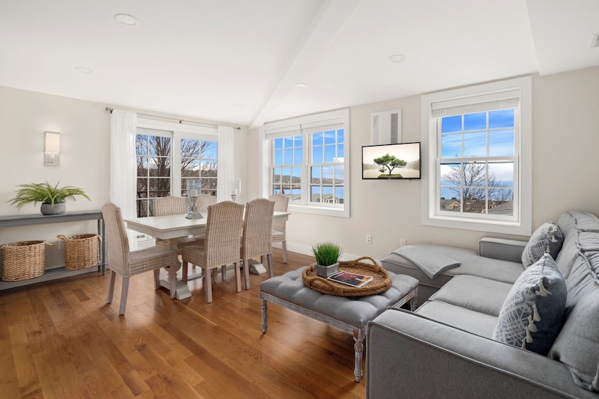 Portside Overlook: Village And Beach Views! - Front Beach, MA