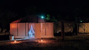 Quarto Clássico com Cama de Casal