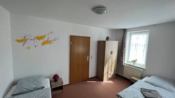 Quarto casal | Escrivaninha, Wi-Fi de cortesia