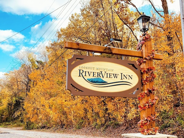 Lookout Mountain Riverview Inn - Lookout Mountain, GA