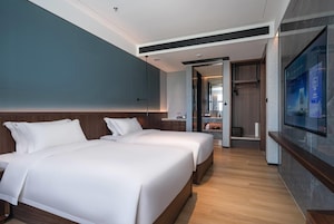 Deluxe Room, 2 Double beds, Non Smoking