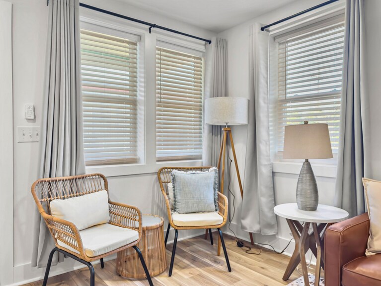 The Riley Adorable Getaway 15 Minutes To Downtown Charleston With Fenced Yard - Charles Towne Landing State Historic Site