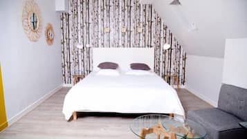 Quarto Clássico com Cama de Casal, 1 cama de casal | Ferro/tábua de engomar, Wi-fi grátis
