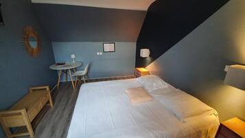 Quarto Familiar, varanda | Ferro/tábua de engomar, Wi-fi grátis