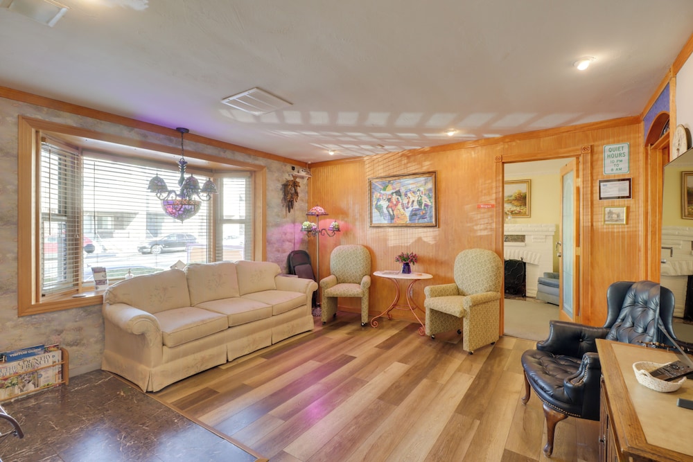 Half-mi To River Walk: 'Rose Cottage' In Truckee! - Reno, NV