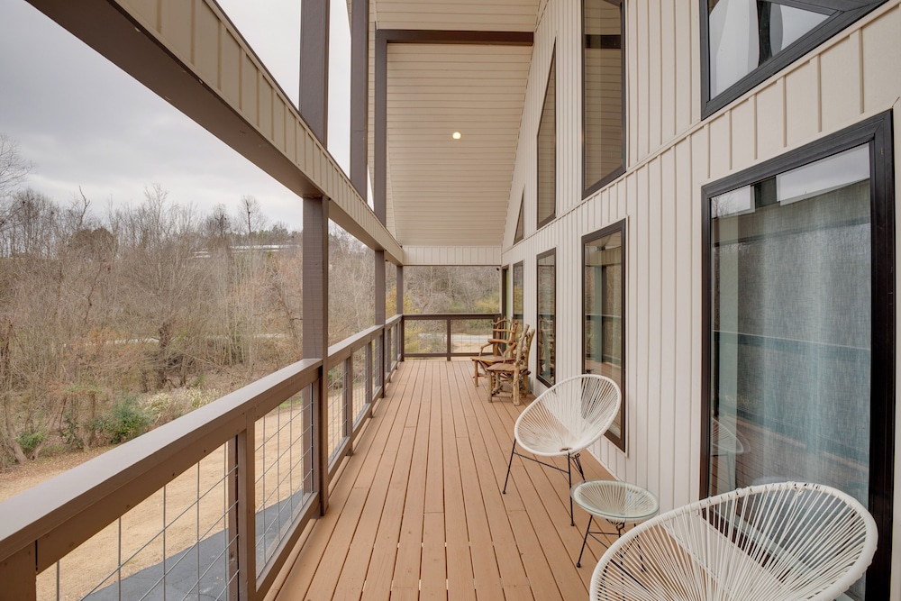 Lake Guntersville Getaway W/ Shared Boat Dock! - New Hope, AL