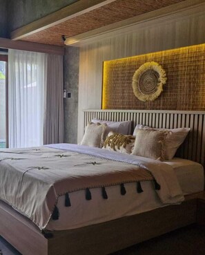Cortinas blackout, Wi-Fi de cortesia, roupa de cama