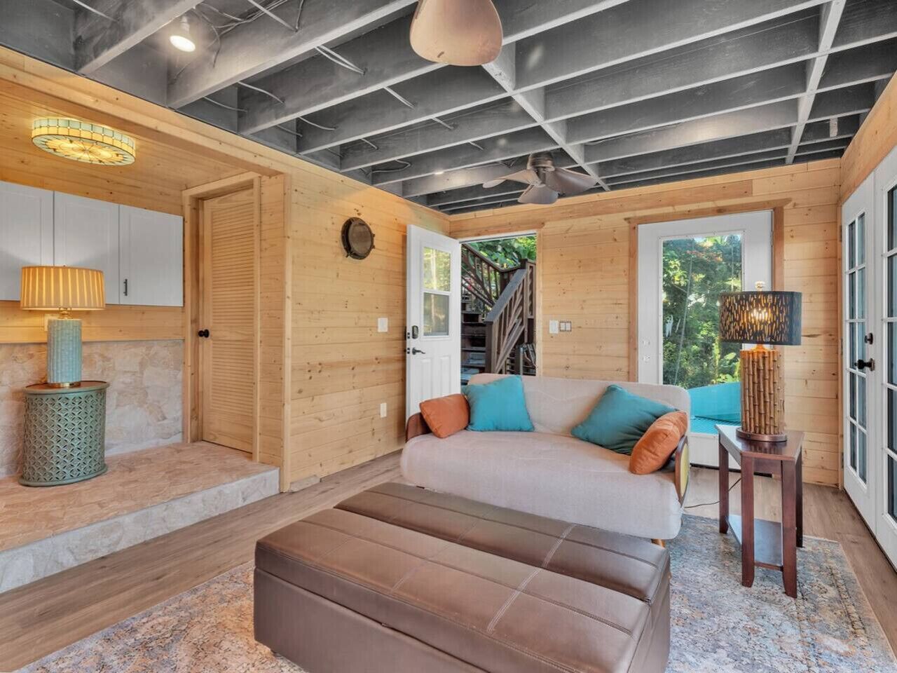 Oceanfront Estate: The Honolii Hale - Hilo, HI