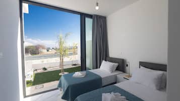 Vila, 5 quartos, piscina particular, vista para o jardim | 5 quartos