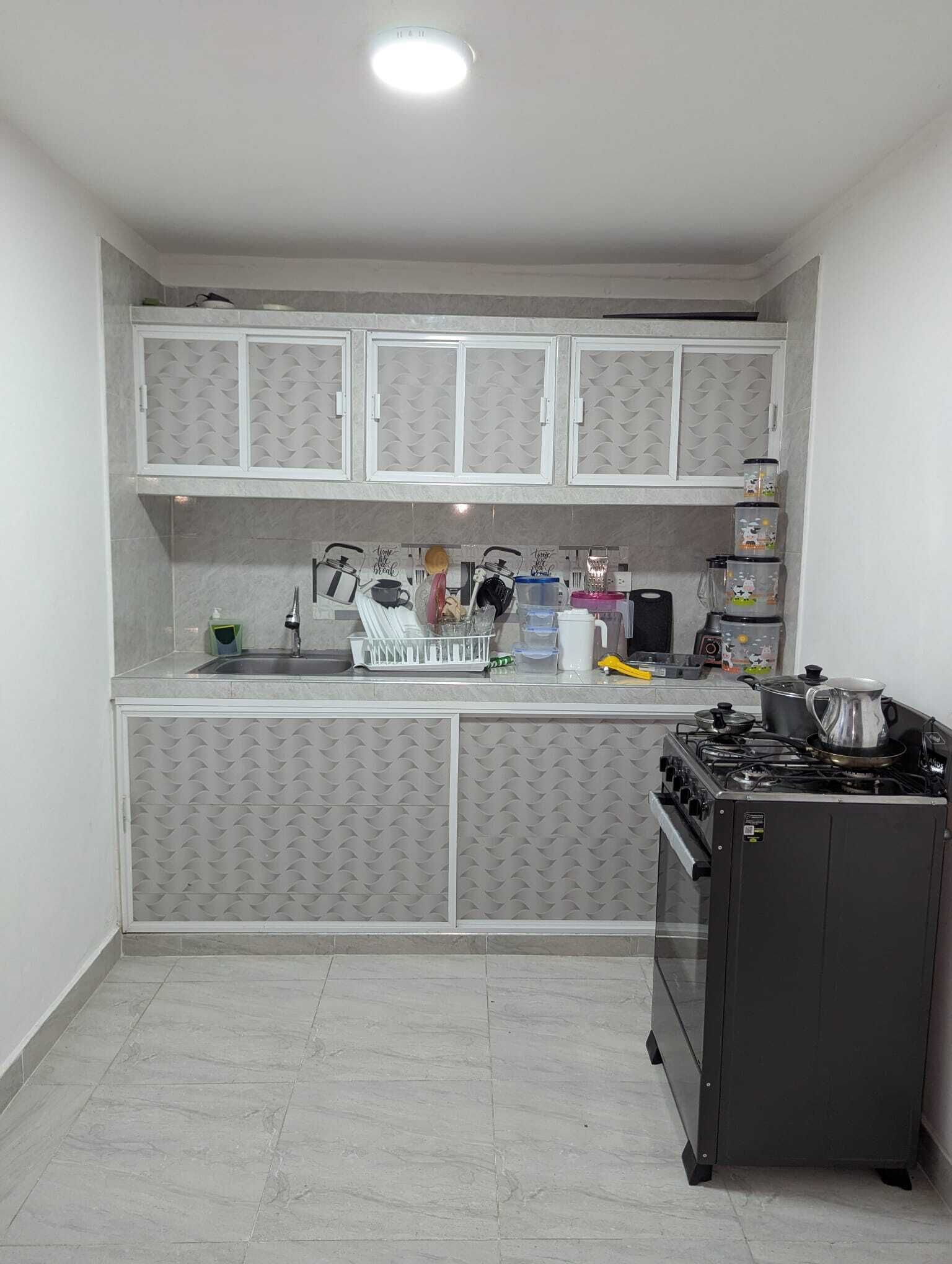 Spacious 5-bedroom House With Garage And Double Kitchens - Cali