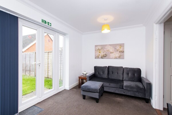 Tranquil Riverside Retreat In Norwich - Norwich