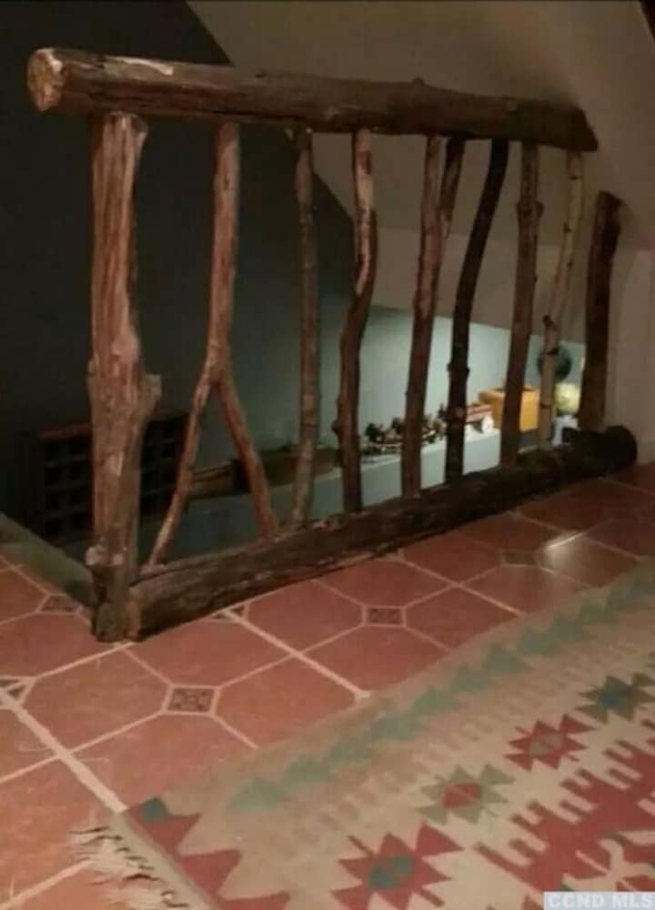 Hunter Mountain Ski House - Tesla Charger - Hunter, NY