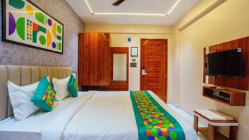 Quarto standard | Individualmente mobiliados, escrivaninha, cortinas blackout