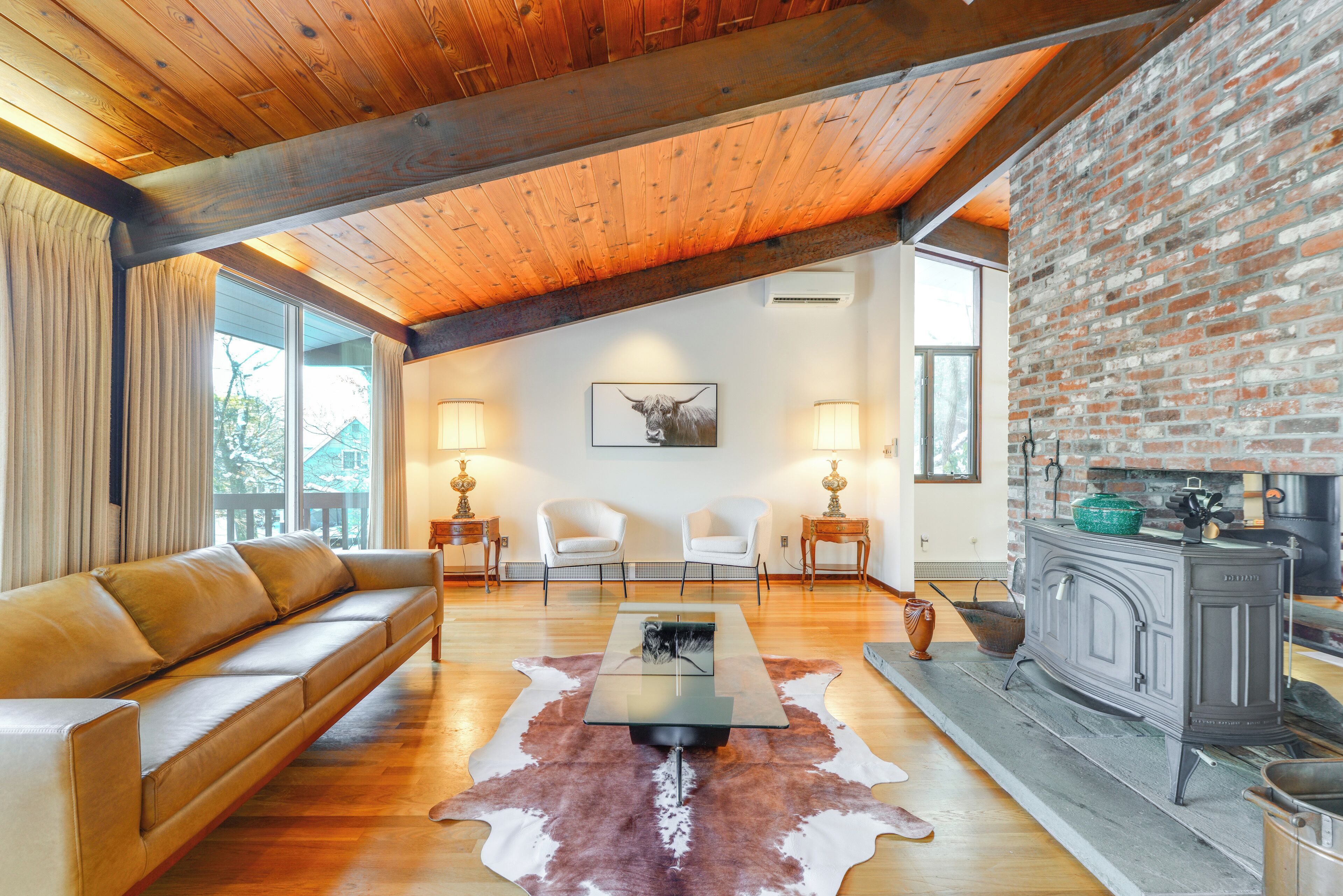 Trail Access On-site: Gorgeous Mcm Deck House! - Franklin State Forest, Franklin