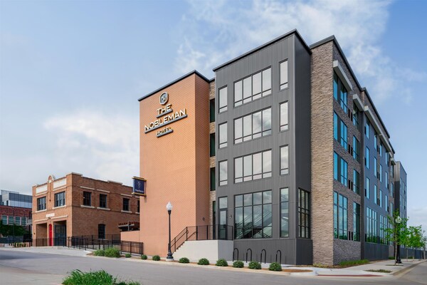 The Nobleman Fort Worth, Tapestry Collection By Hilton - Saginaw, TX