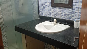 Casa Básica | Casa de banho