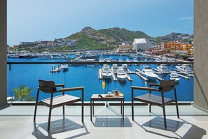 Suite Júnior, varanda, vista para a marina | Varanda